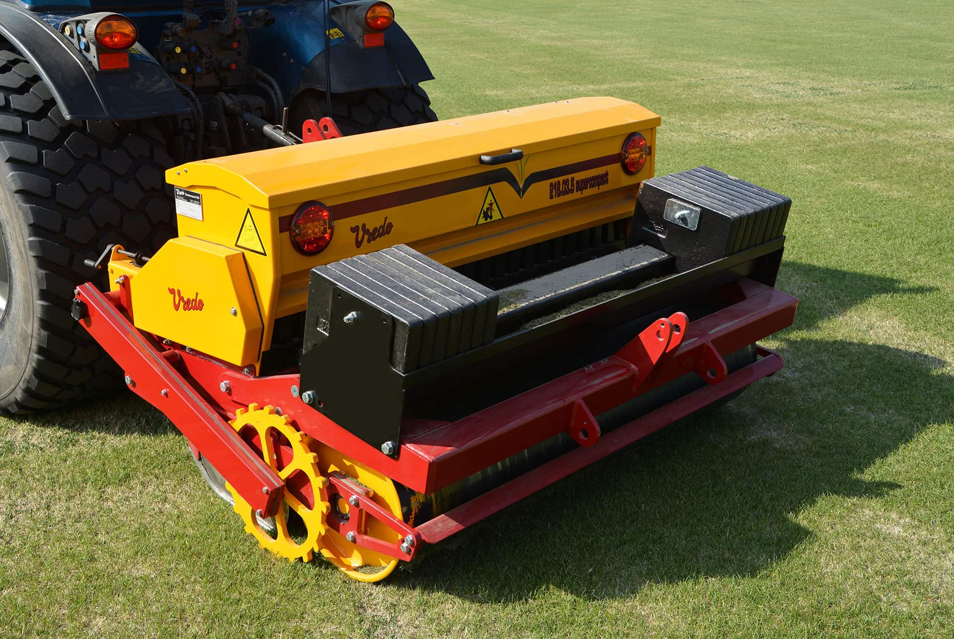 Vredo – Super Compact Series - Campey Turf Care Systems